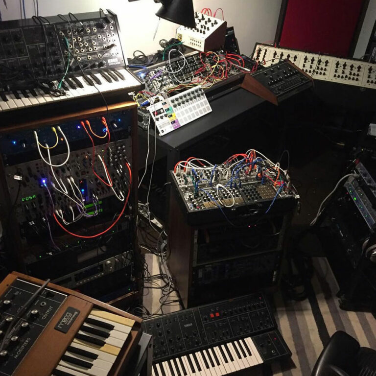 Apparatus – Reinhold Heil